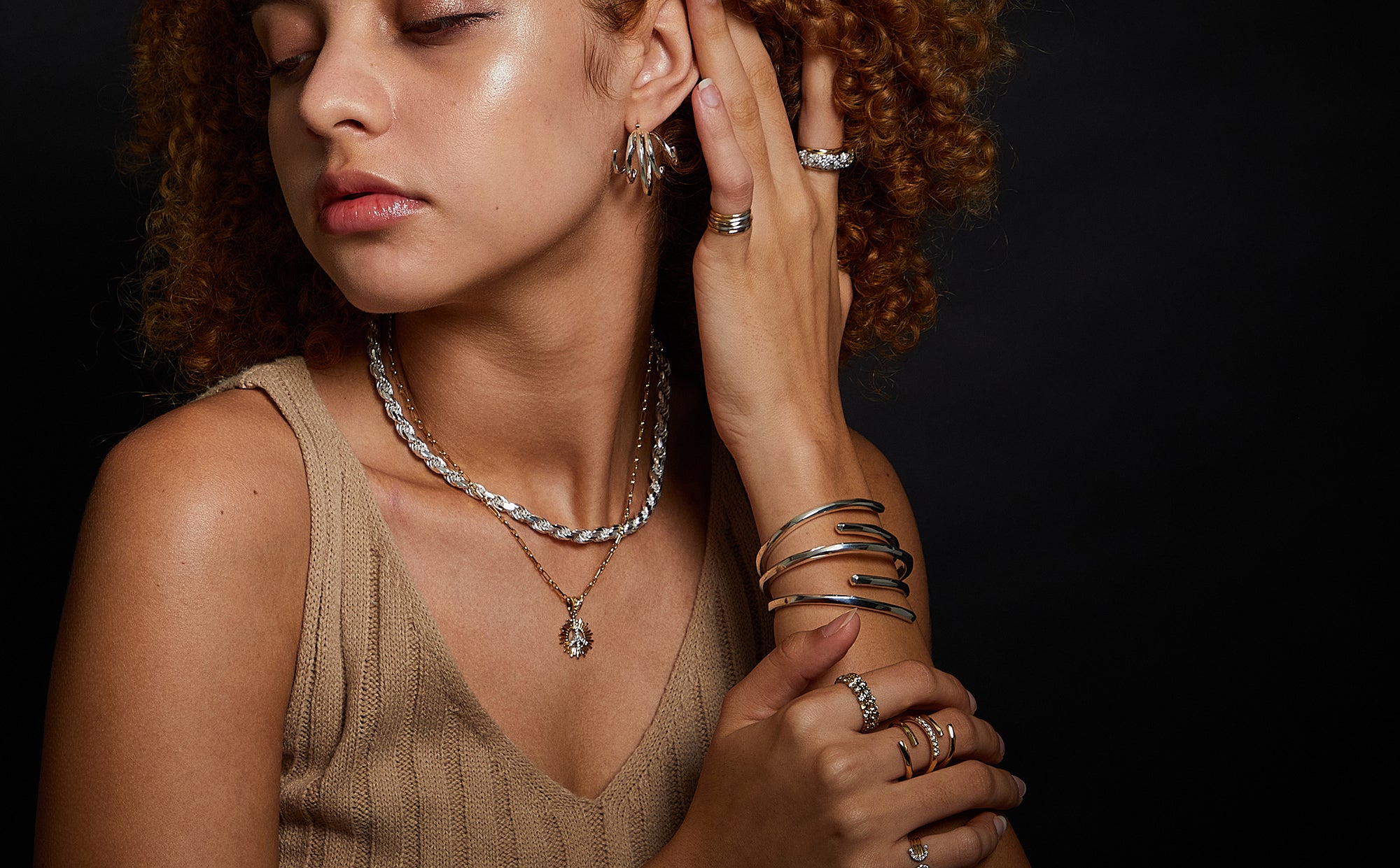 Embrace Collection – DAVAN